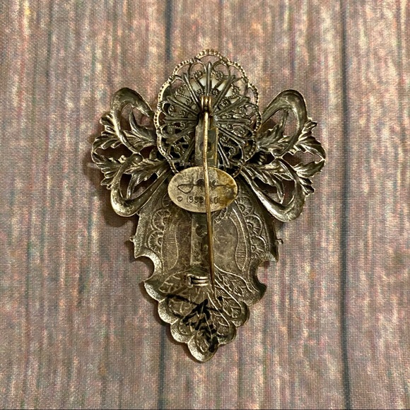 Jane | Jewelry | Jane Angel Pin Brooch 937 Aol Costume Jewelry | Poshmark